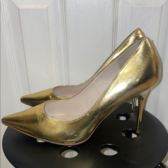 Pleaser | Shoes | Pleaser Gold Pumps Size 2 | Poshmark